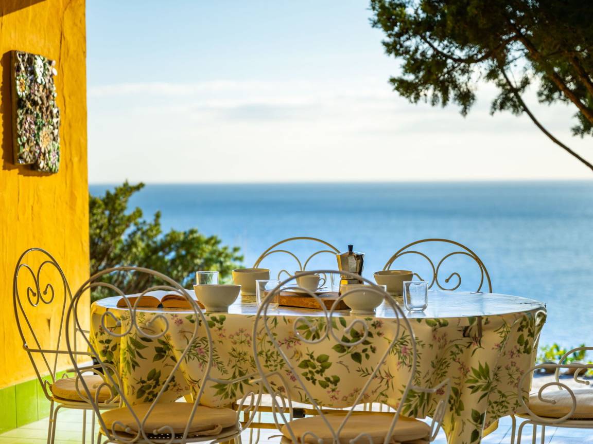 80 M² Resort ∙ 4 Bedrooms ∙ 7 Guests - South Sardinia