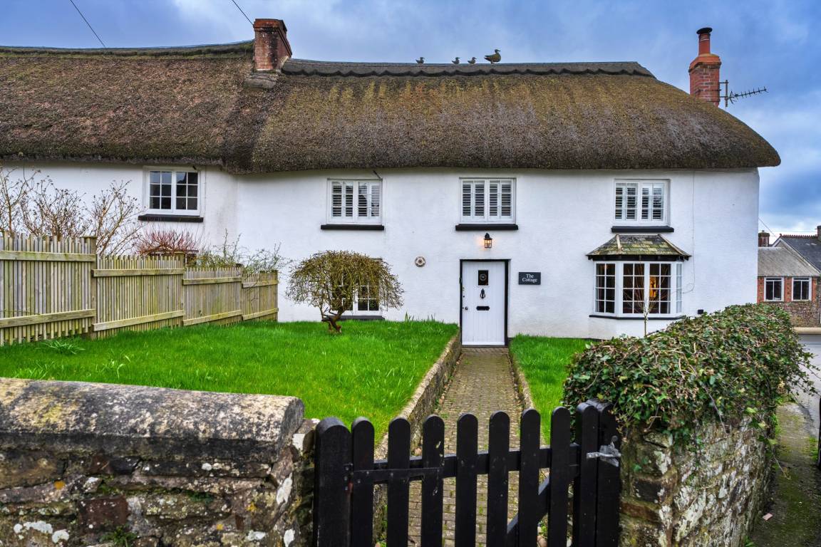 120 M² Cottage ∙ 2 Bedrooms ∙ 4 Guests - Devon