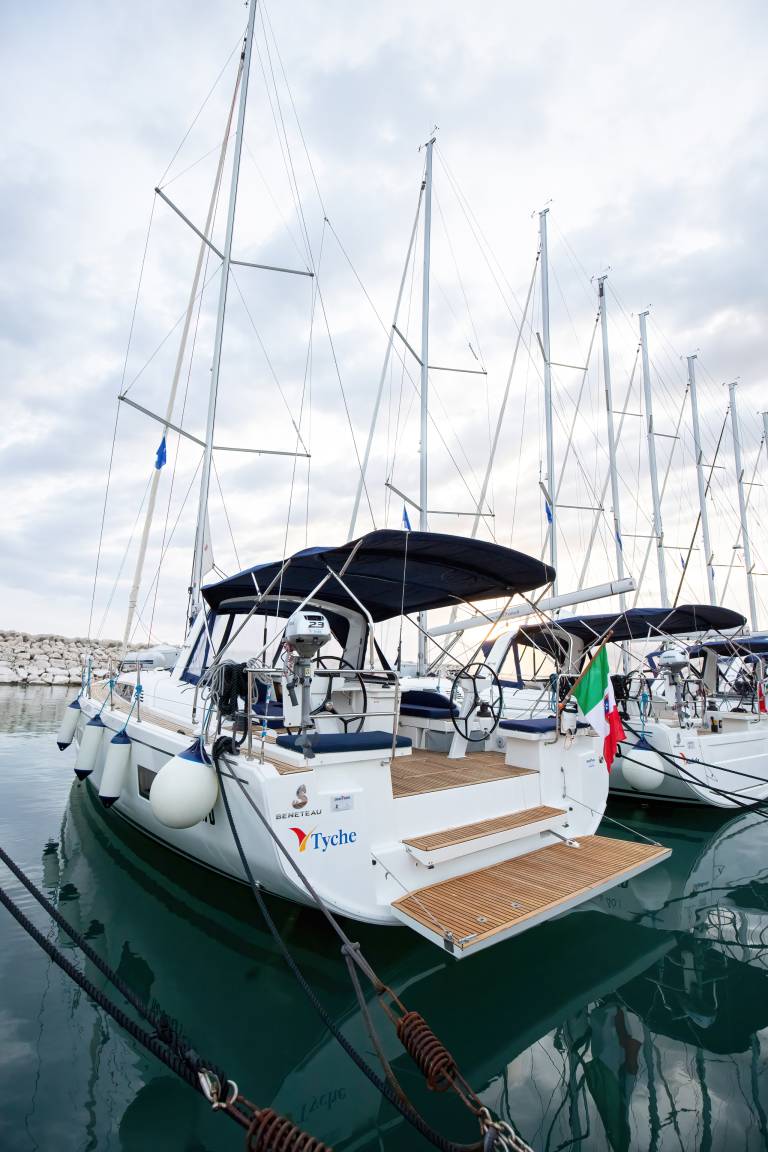 14 M² Houseboat ∙ 3 Bedrooms ∙ 6 Guests - Cecina
