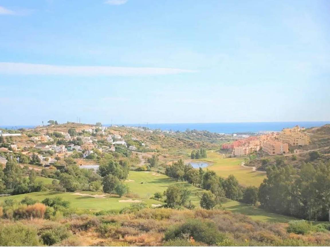 90 M² Appartement ∙ 2 Slaapkamers ∙ 4 Gasten - Estepona