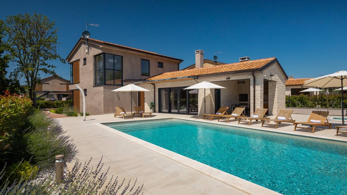 180 M² Villa ∙ 4 Schlafzimmer ∙ 8 Gäste - Poreč