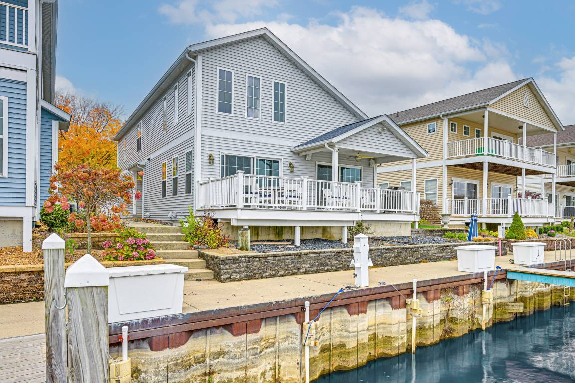 204 M² House ∙ 4 Bedrooms ∙ 8 Guests - Benton Harbor, MI
