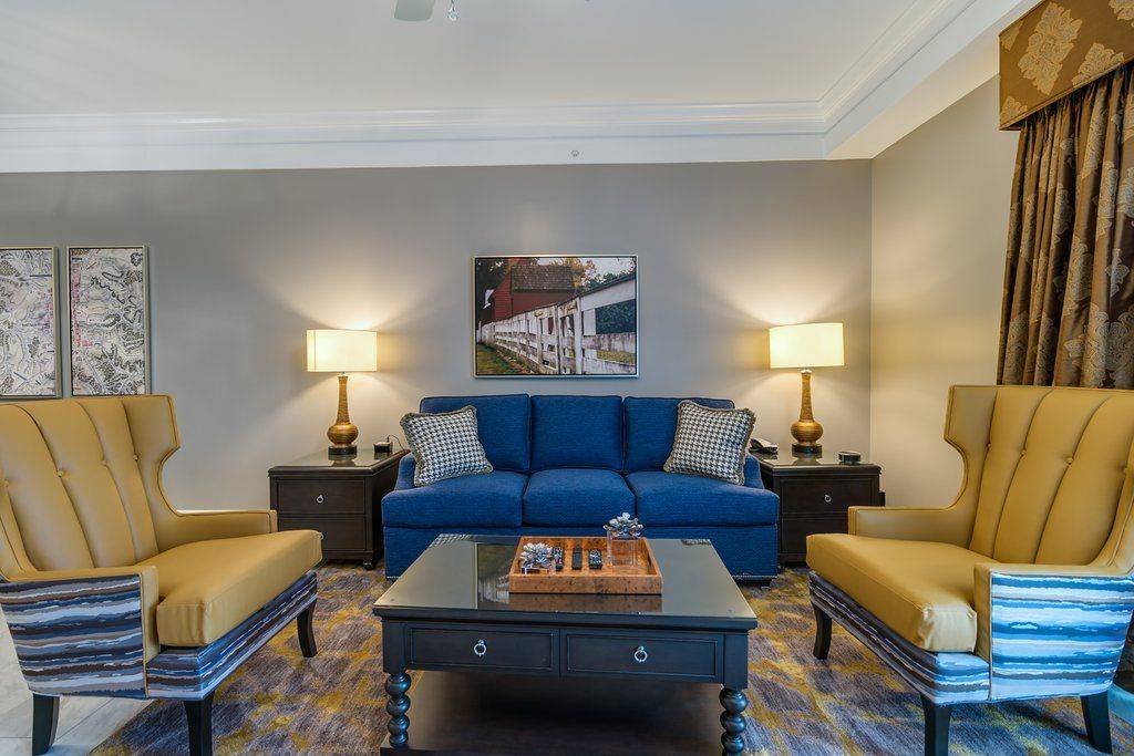 365 M² Hotel ∙ 2 Bedrooms ∙ 6 Guests - Williamsburg, VA