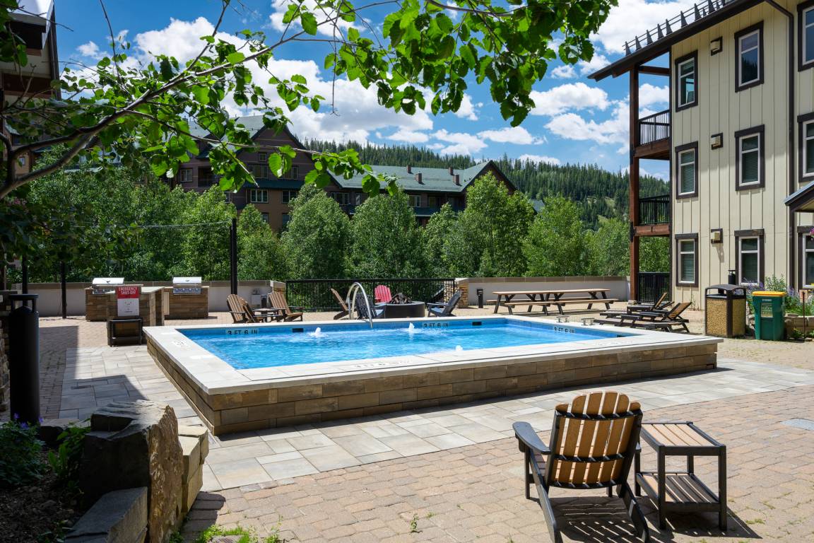 Cabin ∙ 1 Bedroom ∙ 4 Guests - Winter Park, CO