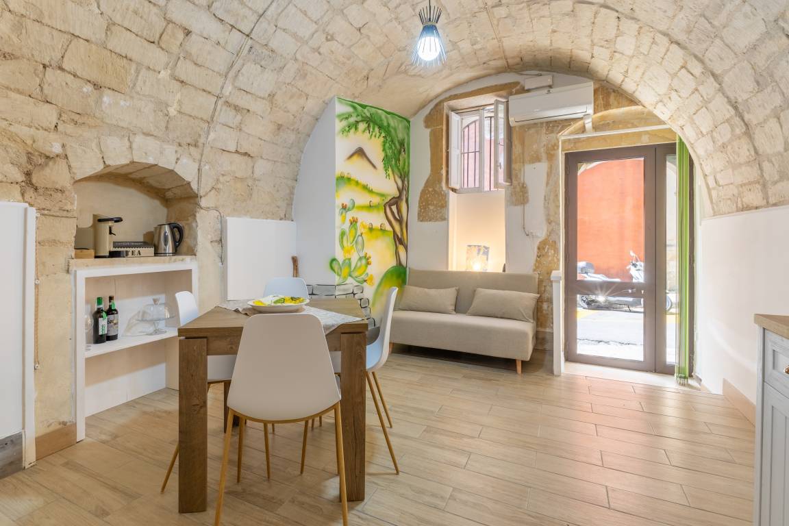 50 M² Apartamento ∙ 2 Habitaciones ∙ 3 Huéspedes - Ragusa