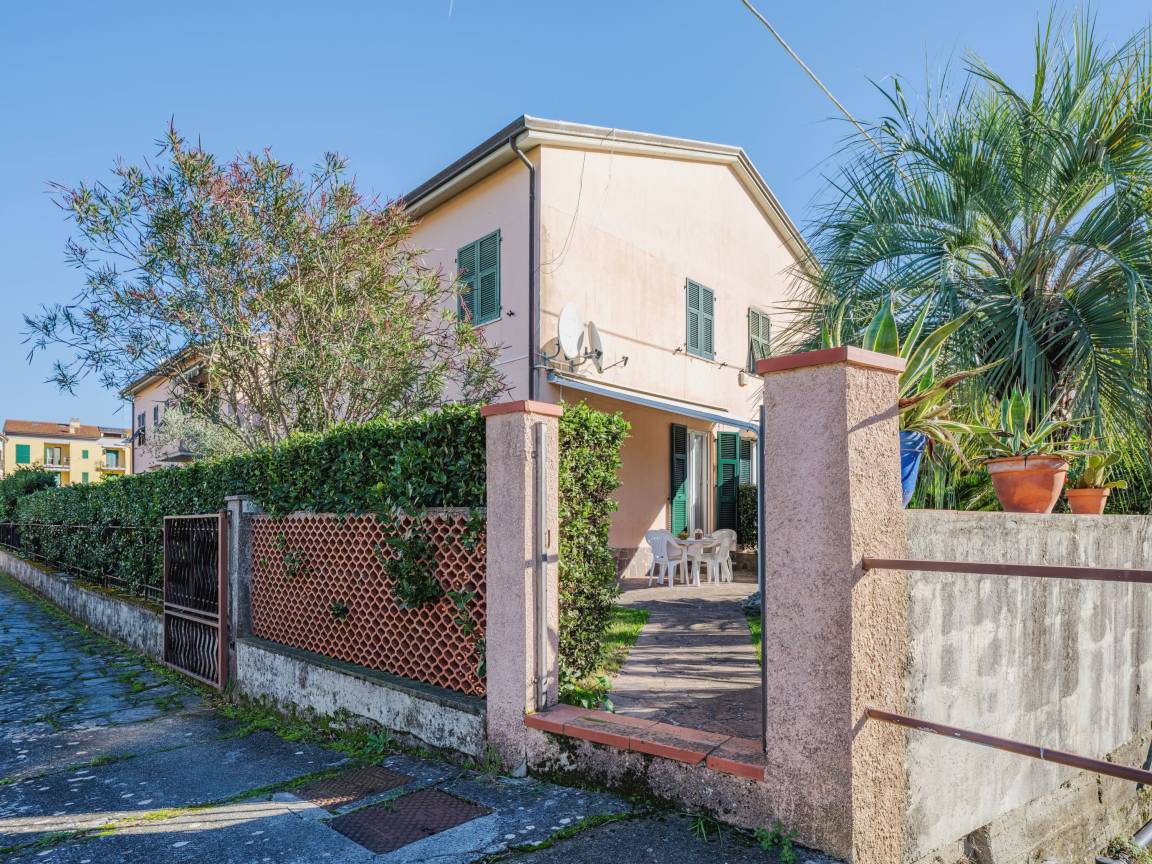 80 M² Appartamento ∙ 1 Camera Da Letto ∙ 4 Ospiti - Ameglia