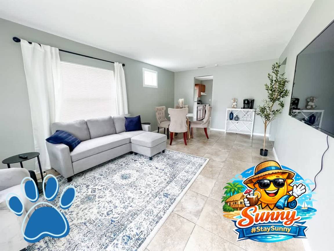 88 M² House ∙ 2 Bedrooms ∙ 4 Guests - Bay Area Renaissance Festival