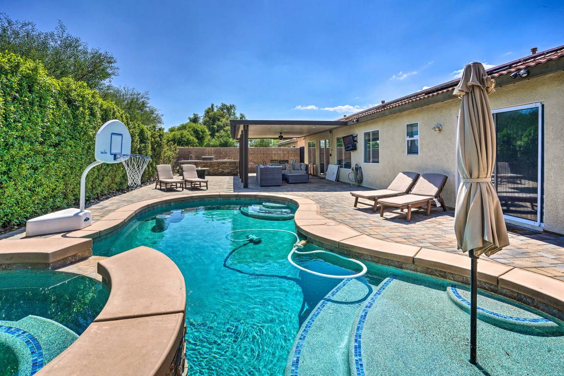 227 M² House ∙ 4 Bedrooms ∙ 10 Guests - Coachella, CA