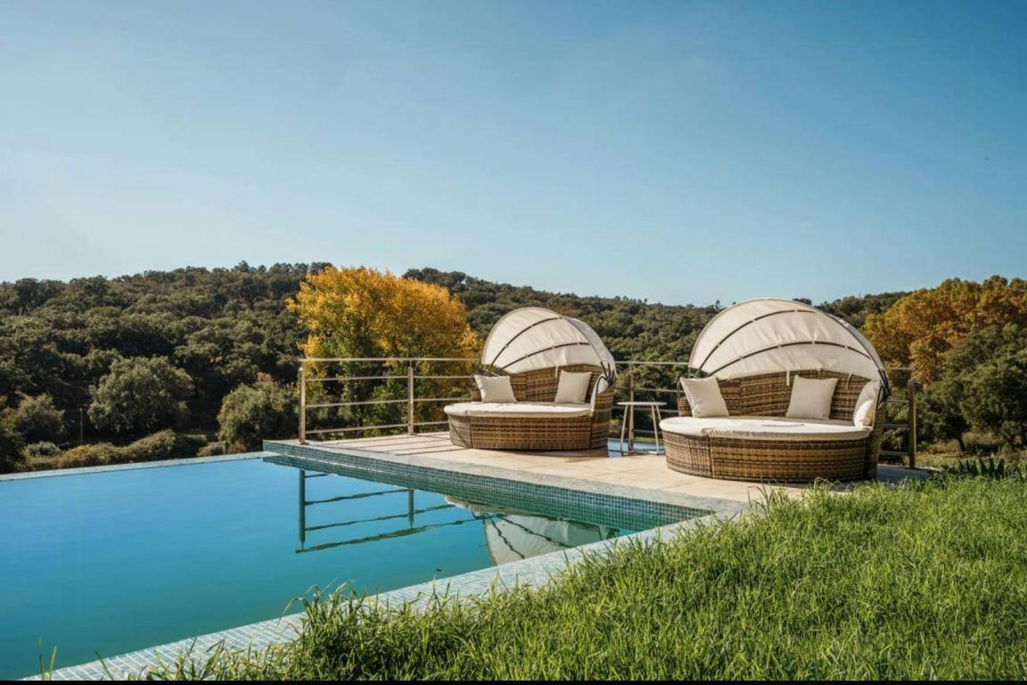 750 M² Maison De Vacances ∙ 5 Chambres ∙ 14 Personnes - Badajoz