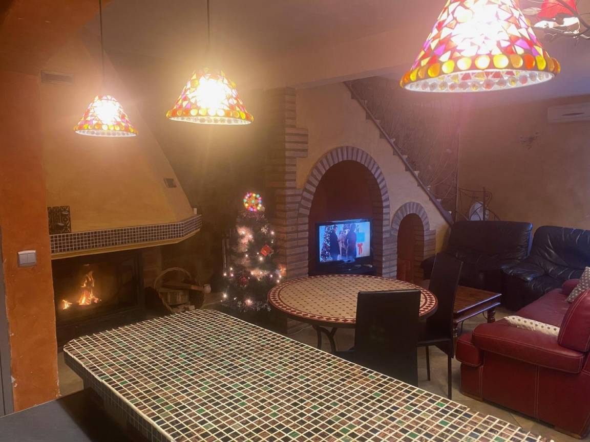 300 M² Gîte ∙ 2 Chambres ∙ 5 Personnes - Ille-sur-Têt