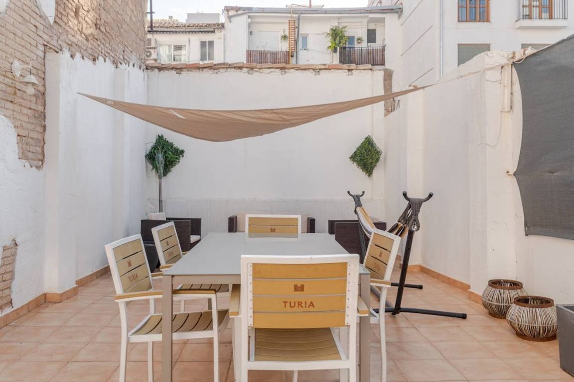 87 M² Apartamento ∙ 2 Habitaciones ∙ 4 Huéspedes - Paterna