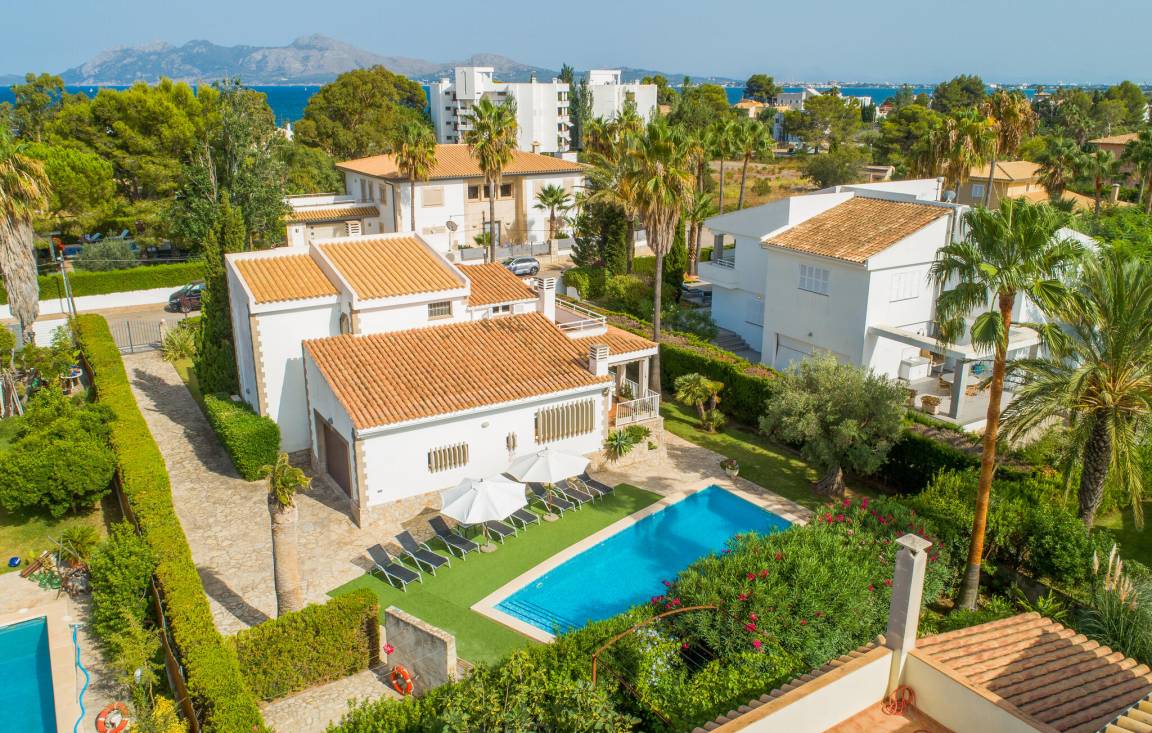 318 M² Ferienhaus ∙ 4 Schlafzimmer ∙ 8 Gäste - Port de Pollença