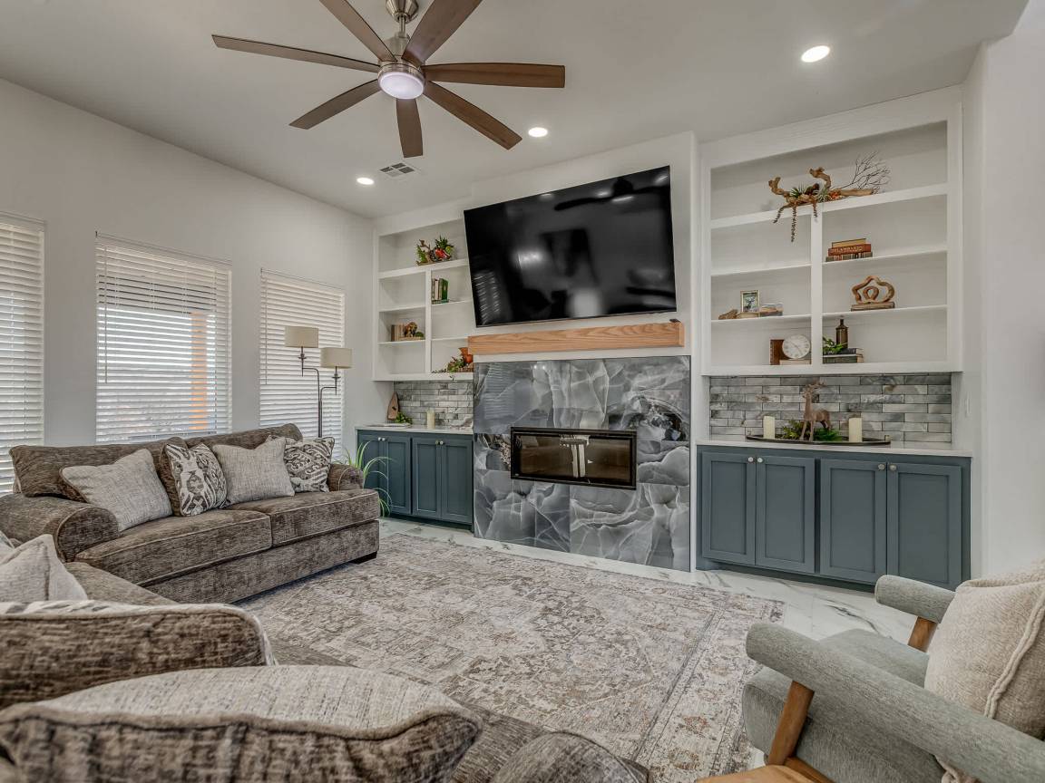 Apartment ∙ 3 Bedrooms ∙ 13 Guests - Lake Lawtonka, OK
