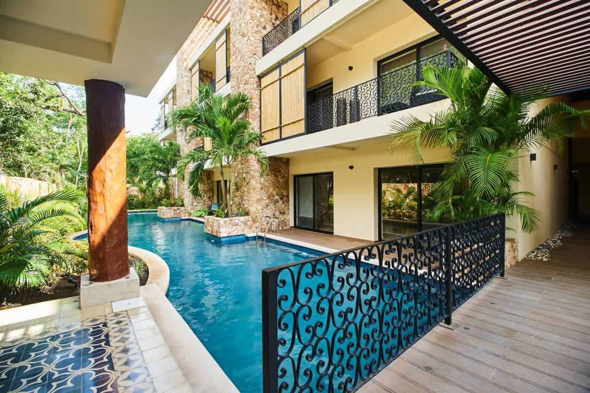 Apartment ∙ 2 Bedrooms ∙ 6 Guests - Paradise Beach