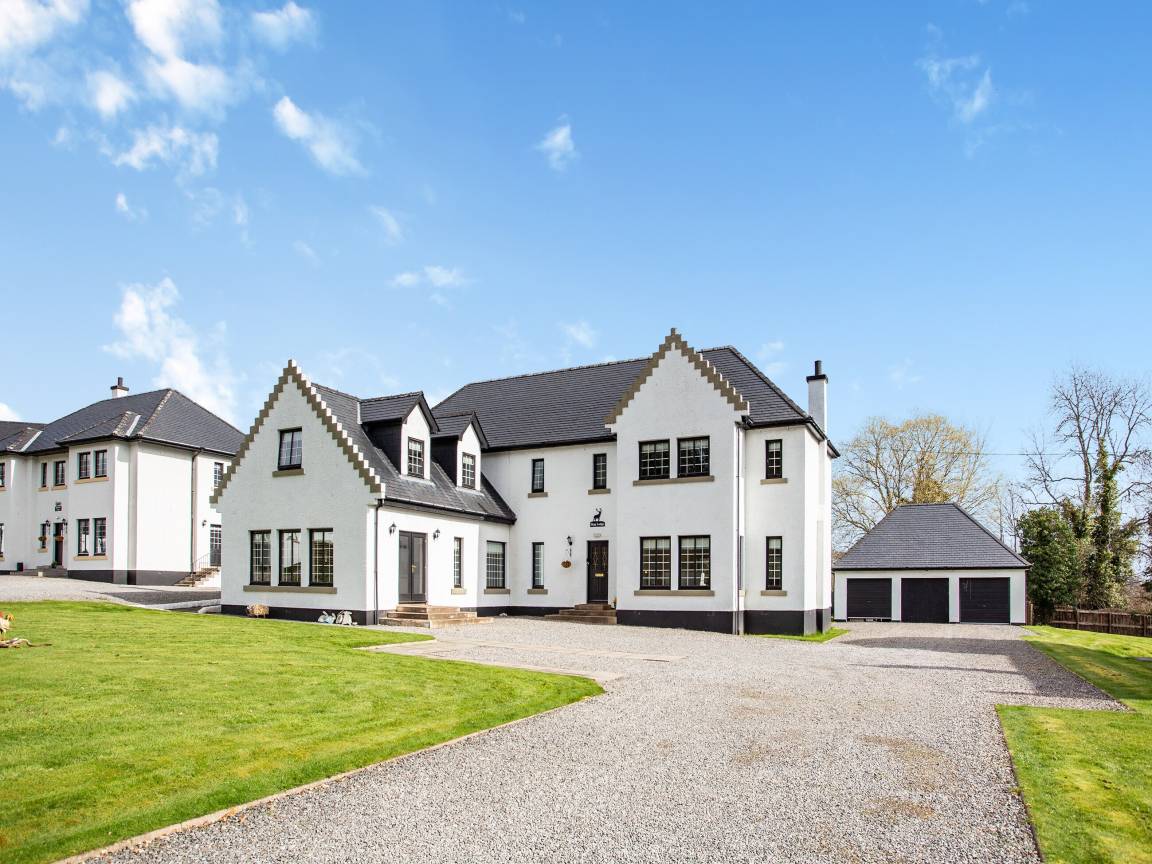Cottage ∙ 5 Bedrooms ∙ 9 Guests - Loch Ness