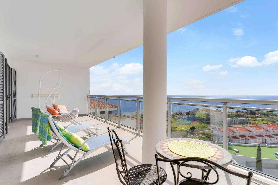 150 M² Apartamento ∙ 3 Quartos ∙ 6 Hóspedes - Caniço