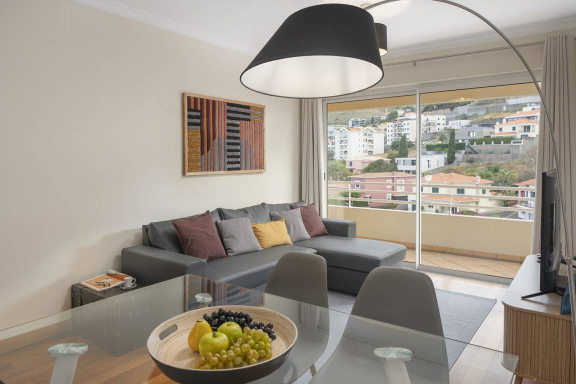 58 M² Apartamento ∙ 1 Quarto ∙ 4 Hóspedes - Madeira