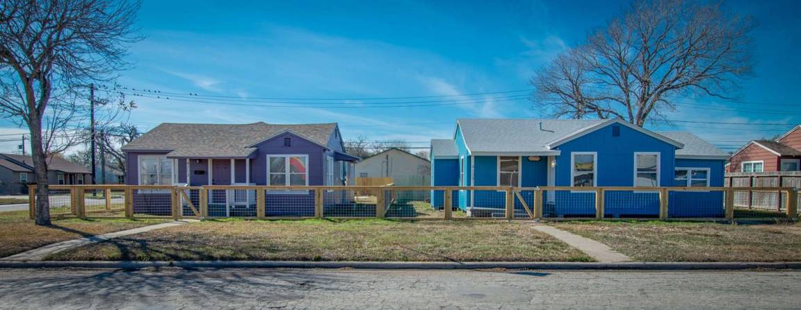 Apartment ∙ 6 Bedrooms ∙ 22 Guests - Corpus Christi, TX