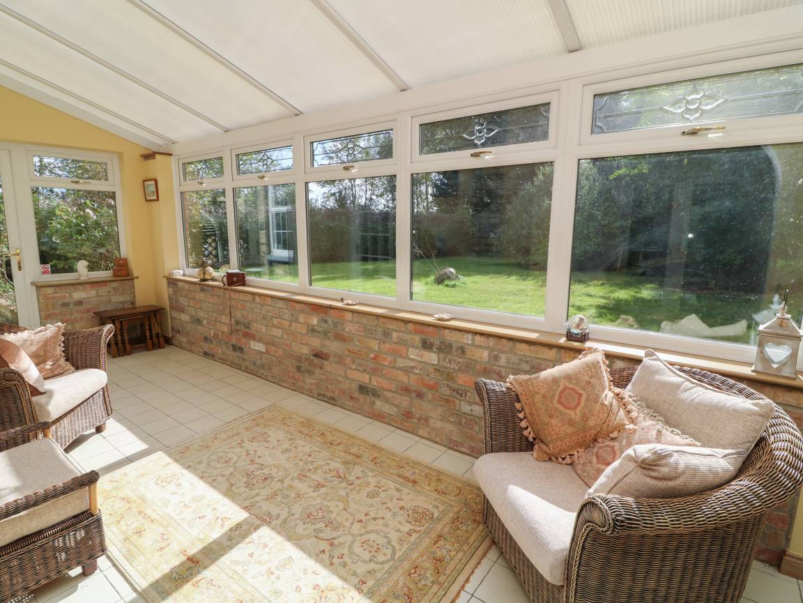 Cottage ∙ 4 Bedrooms ∙ 6 Guests - Sutton on Sea