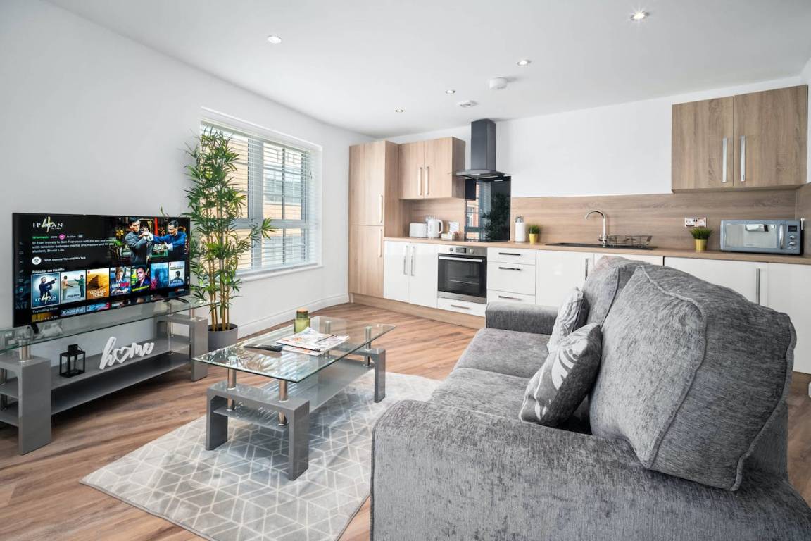 65 M² Apartment ∙ 1 Bedroom ∙ 2 Guests - Solihull