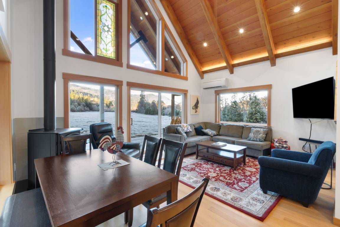 157 M² Apartment ∙ 3 Bedrooms ∙ 7 Guests - Oregon