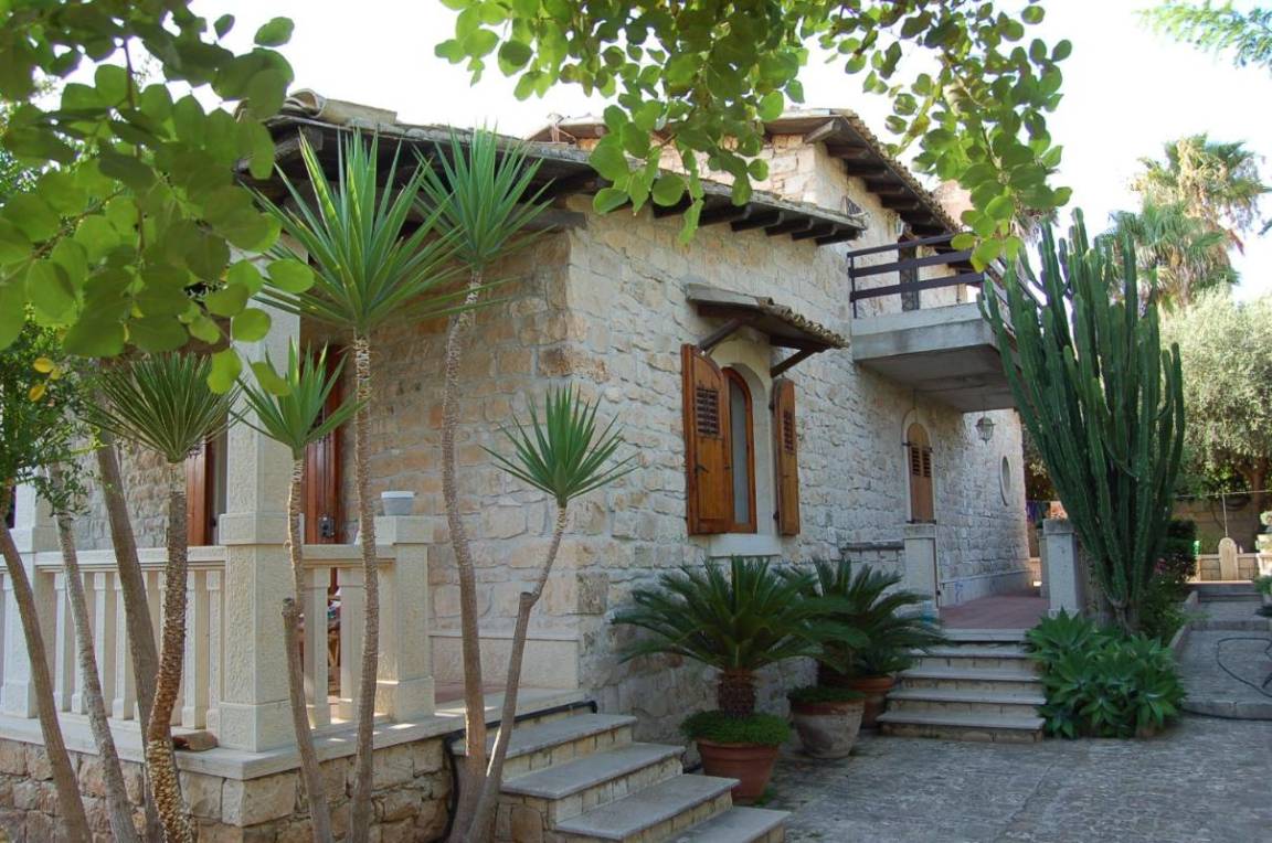 200 M² Villa Vacanza ∙ 4 Camere Da Letto ∙ 7 Ospiti - Pozzallo