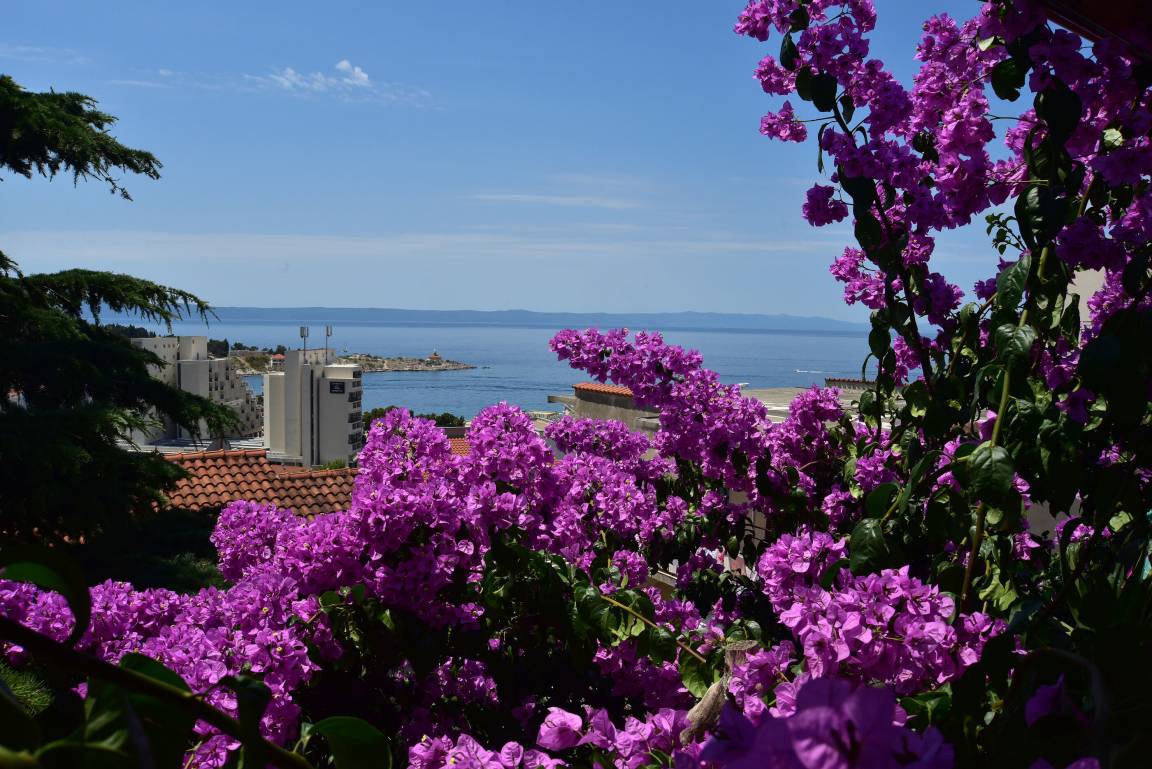 75 M² Ferienwohnung ∙ 3 Schlafzimmer ∙ 6 Gäste - Makarska