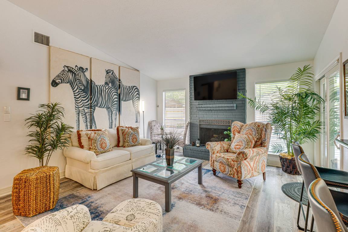 139 M² House ∙ 3 Bedrooms ∙ 8 Guests - The Woodlands, TX