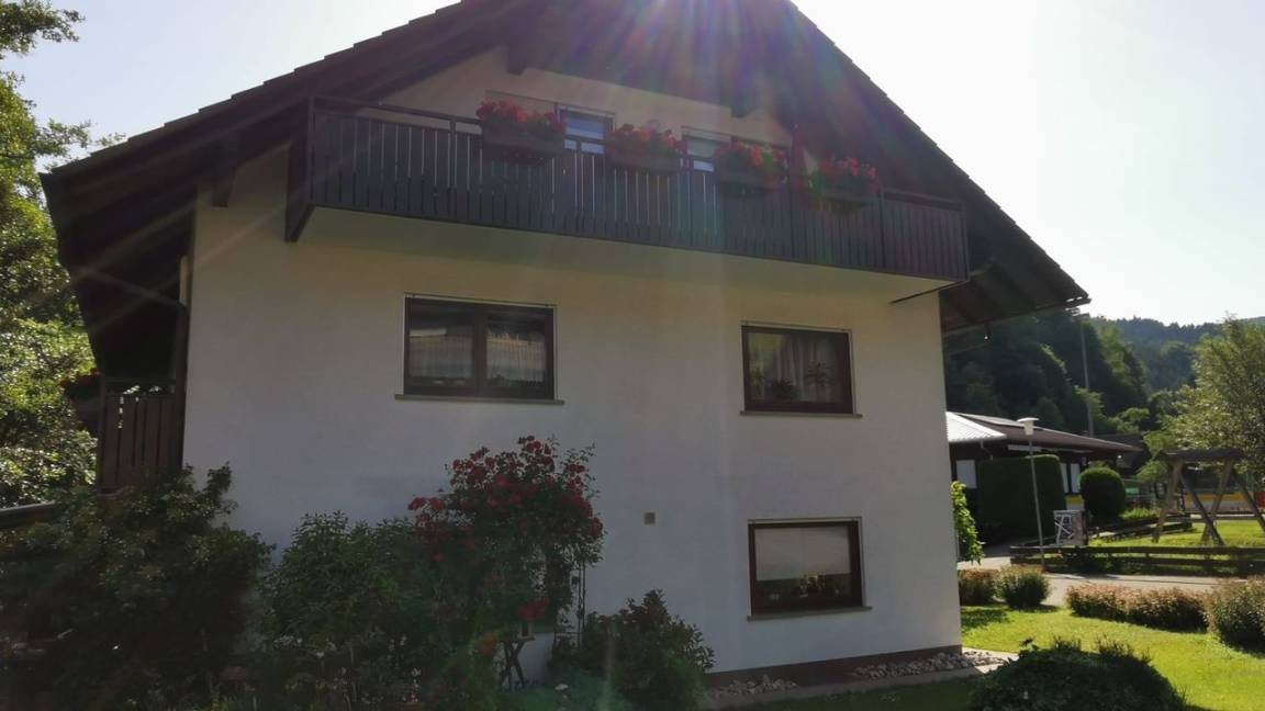 65 M² Ferienwohnung ∙ 4 Gäste - Hausach