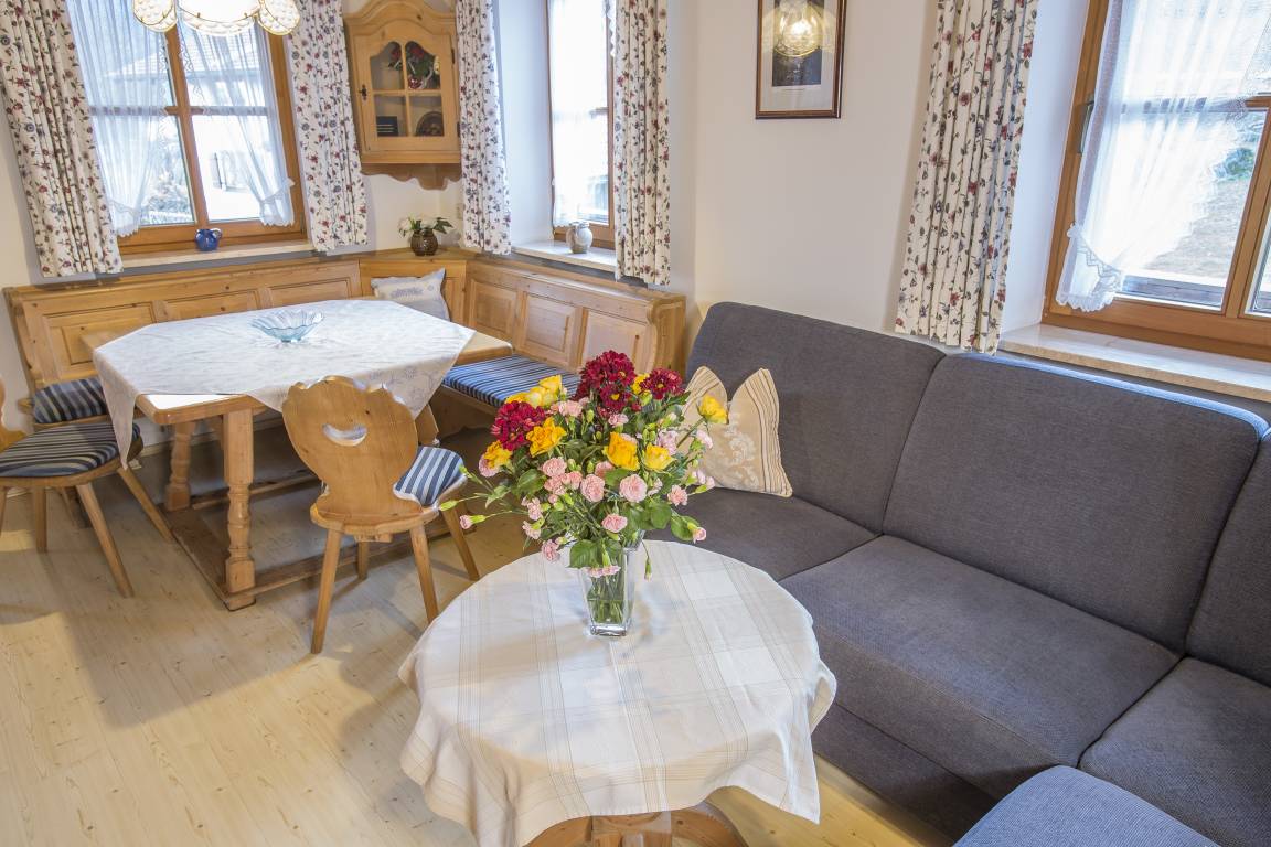 75 M² Apartment ∙ 2 Bedrooms ∙ 4 Guests - Bad Reichenhall