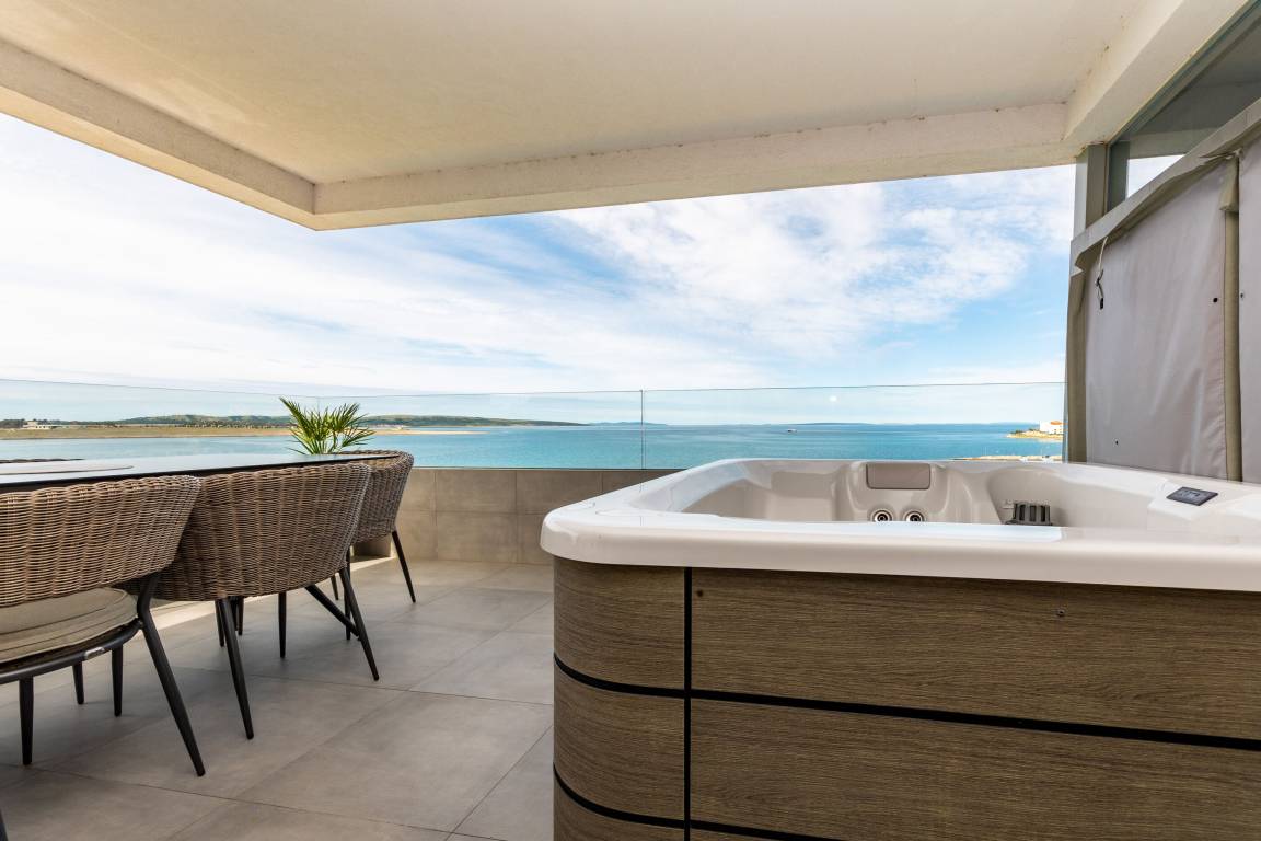 75 M² Apartment ∙ 2 Bedrooms ∙ 4 Guests - Pag
