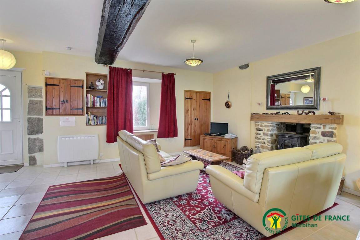 105 M² Gîte ∙ 3 Chambres ∙ 6 Personnes - Merdrignac