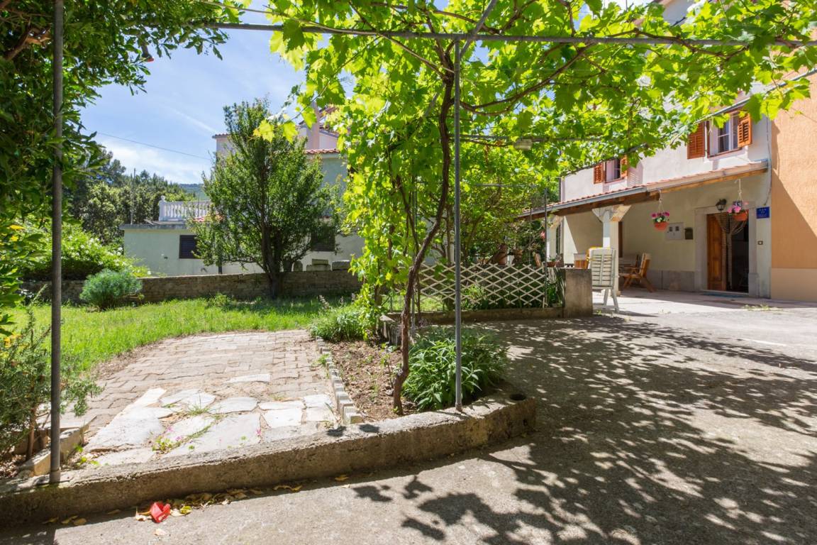 200 M² Ferienhaus ∙ 3 Schlafzimmer ∙ 6 Gäste - Nerezine