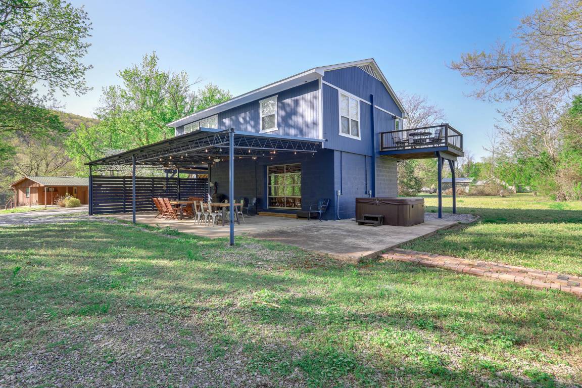 143 M² Cottage ∙ 2 Bedrooms ∙ 6 Guests - Arkansas