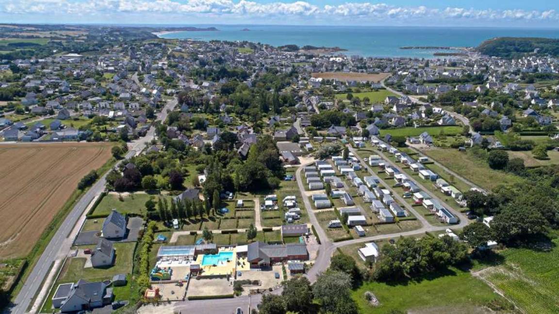 28 M² Camping ∙ 2 Chambres ∙ 4 Personnes - Erquy