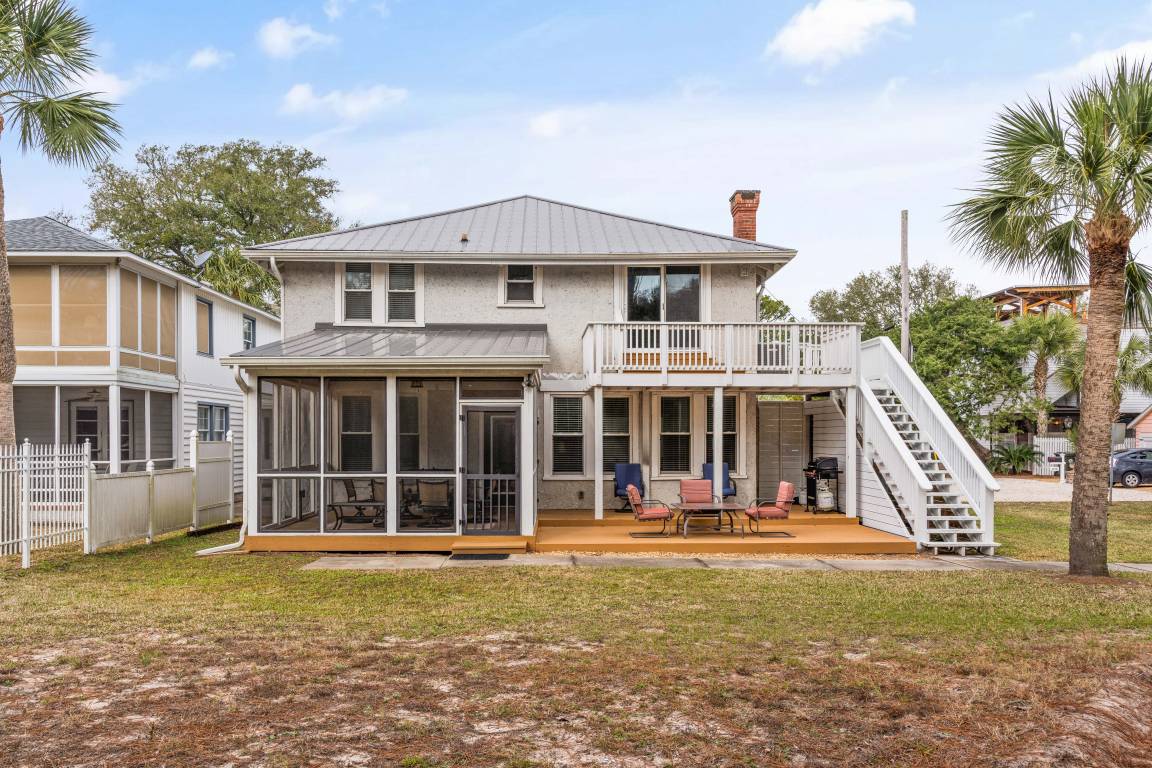 House ∙ 5 Bedrooms ∙ 11 Guests - East Beach, GA
