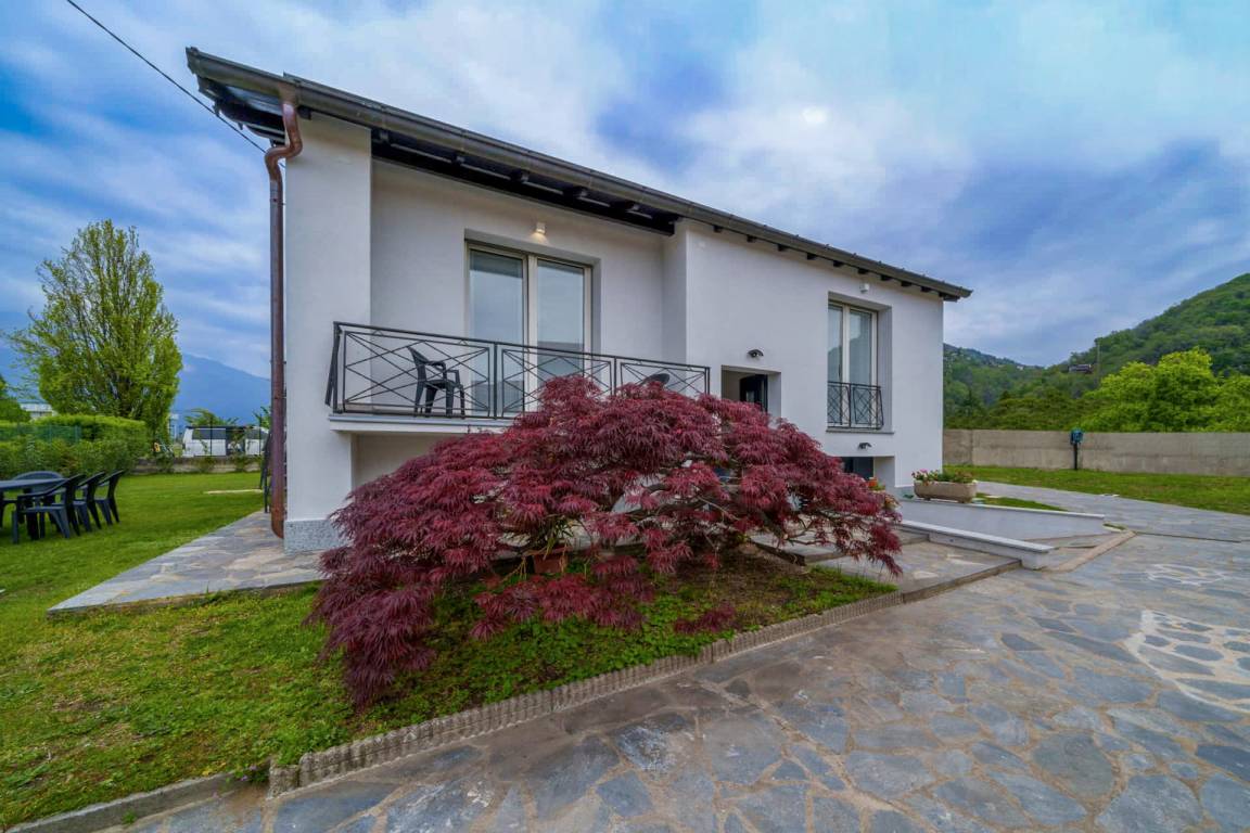 95 M² Maison De Vacances ∙ 2 Chambres ∙ 6 Personnes - Luino