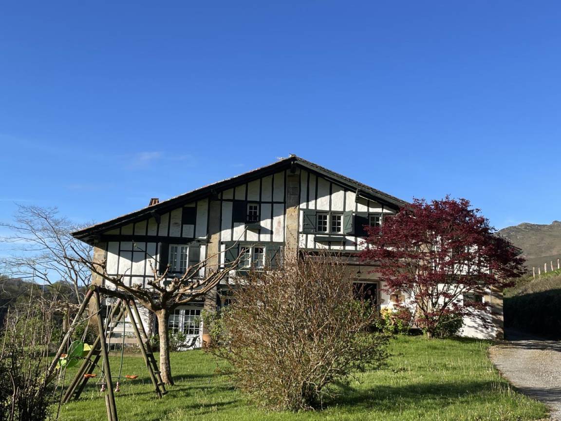 70 M² Gîte ∙ 2 Chambres ∙ 4 Personnes - Saint-Pée-sur-Nivelle