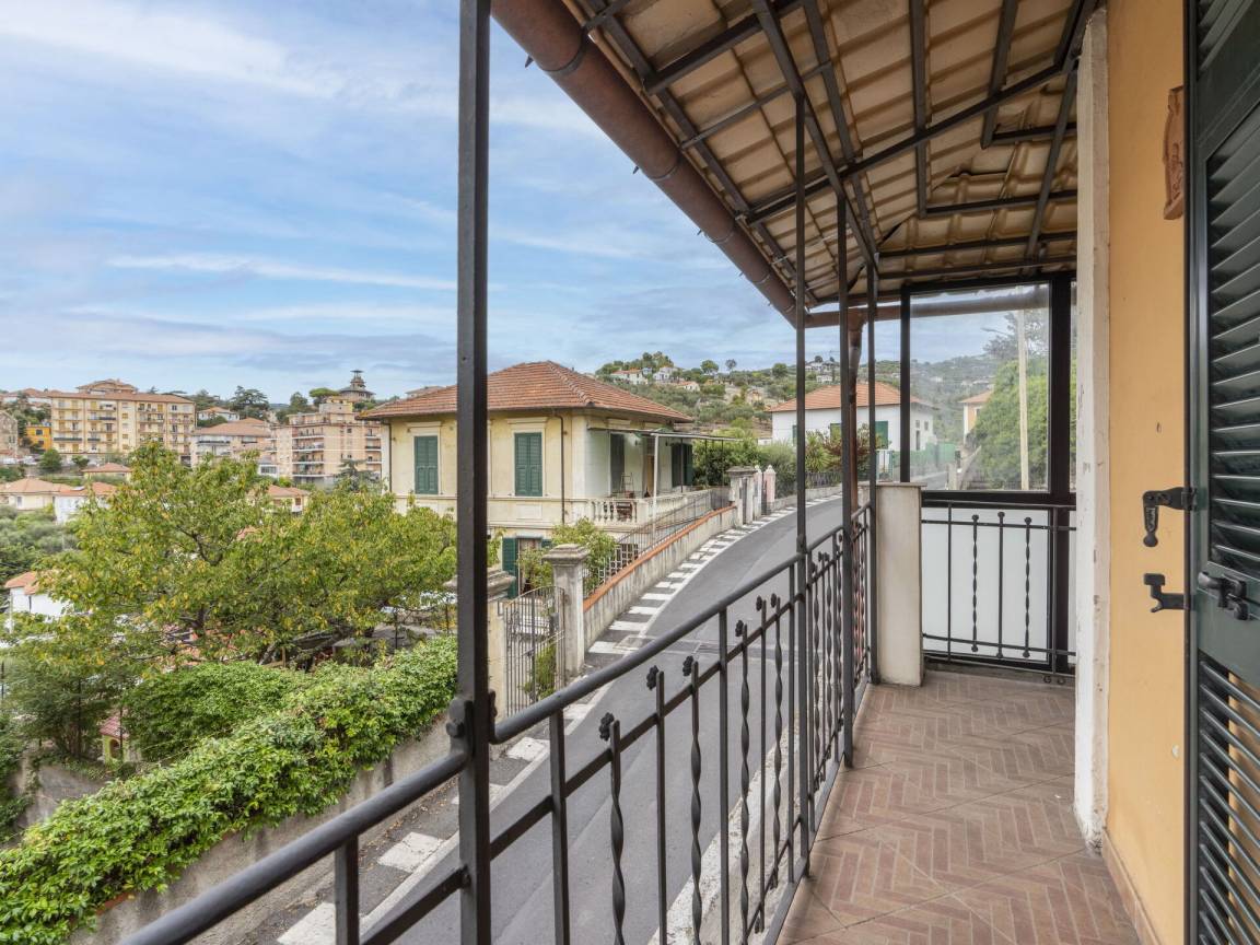 85 M² Ferienhaus ∙ 2 Schlafzimmer ∙ 5 Gäste - Diano Marina