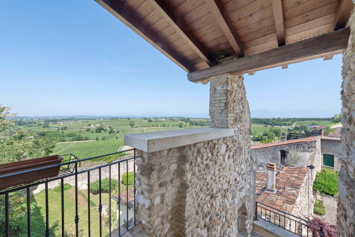 79 M² Appartamento Vacanza ∙ 2 Camere Da Letto ∙ 4 Ospiti - Desenzano del Garda