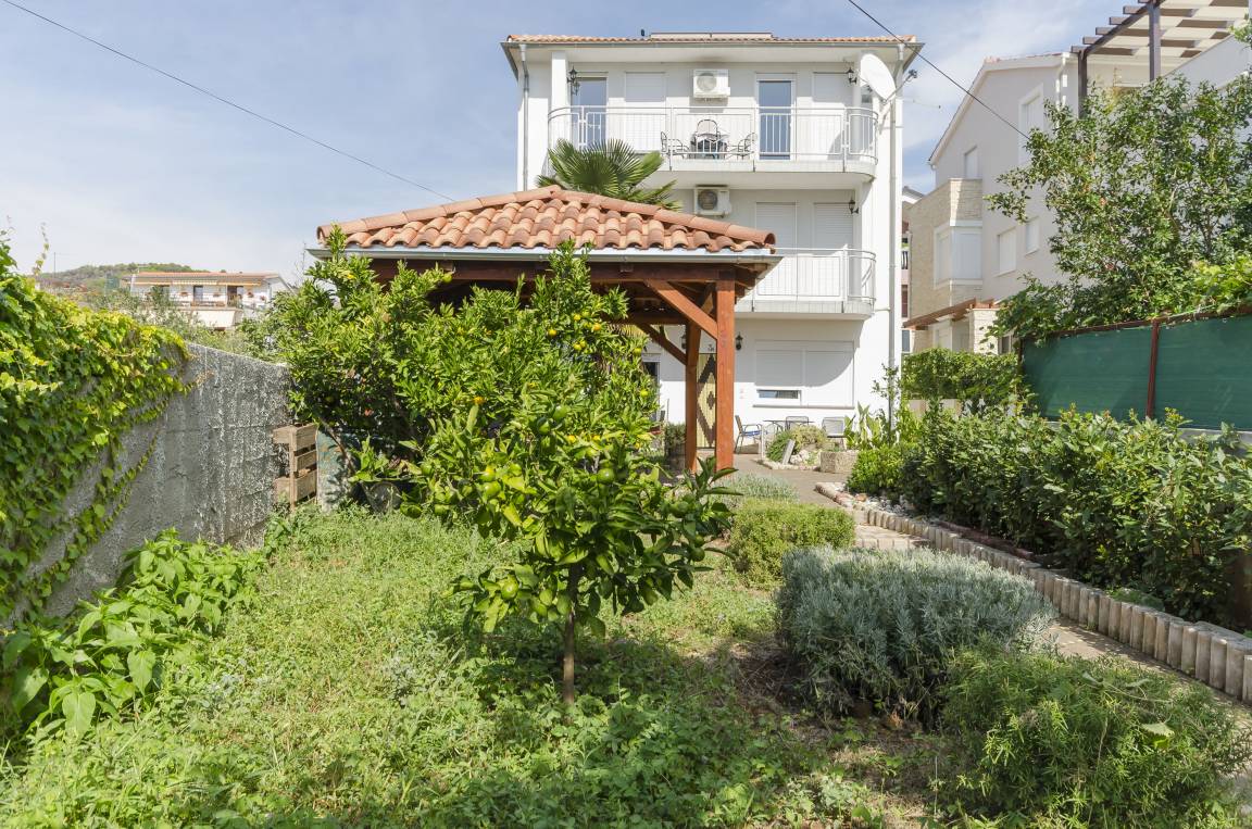 30 M² Apartment ∙ 1 Bedroom ∙ 3 Guests - Tisno