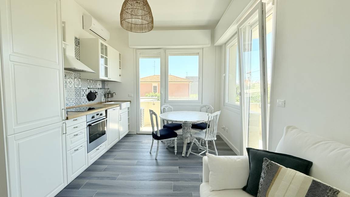 65 M² Appartement ∙ 2 Chambres ∙ 6 Personnes - Senigallia