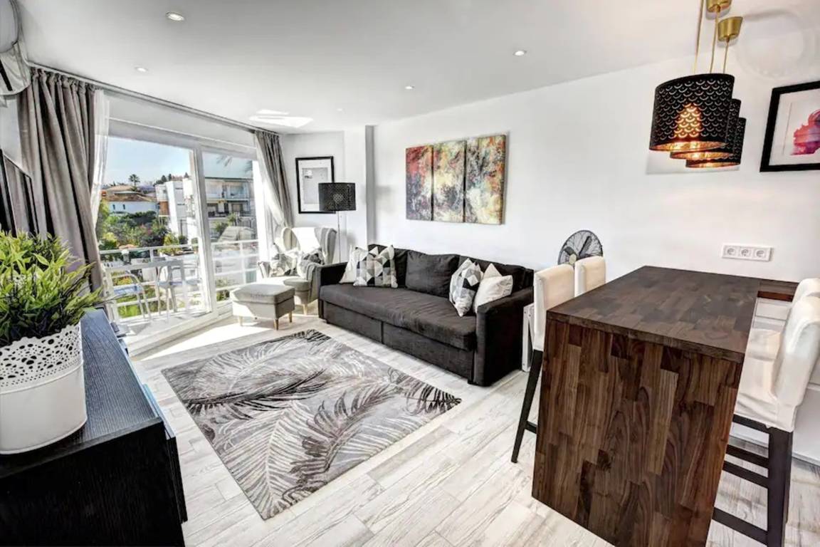 55 M² Apartamento ∙ 1 Habitación ∙ 4 Huéspedes - Torremolinos