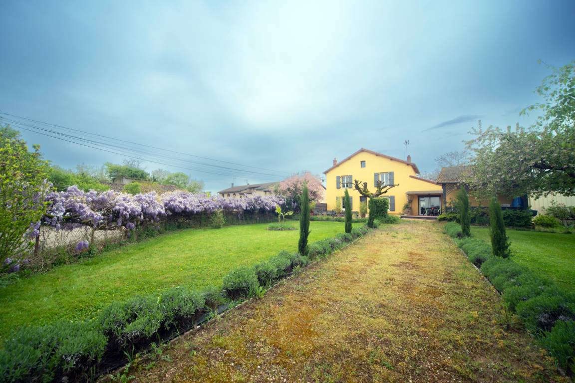 120 M² Maison De Vacances ∙ 3 Chambres ∙ 6 Personnes - Pont-de-Vaux