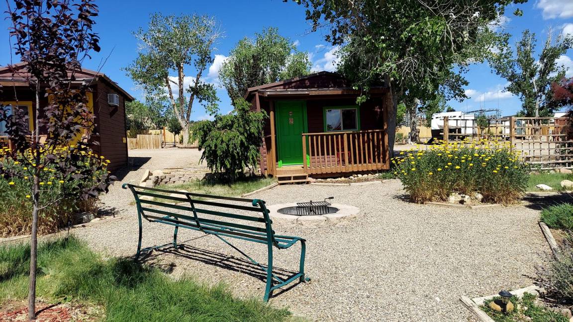 House ∙ 1 Bedroom ∙ 5 Guests - Escalante, UT