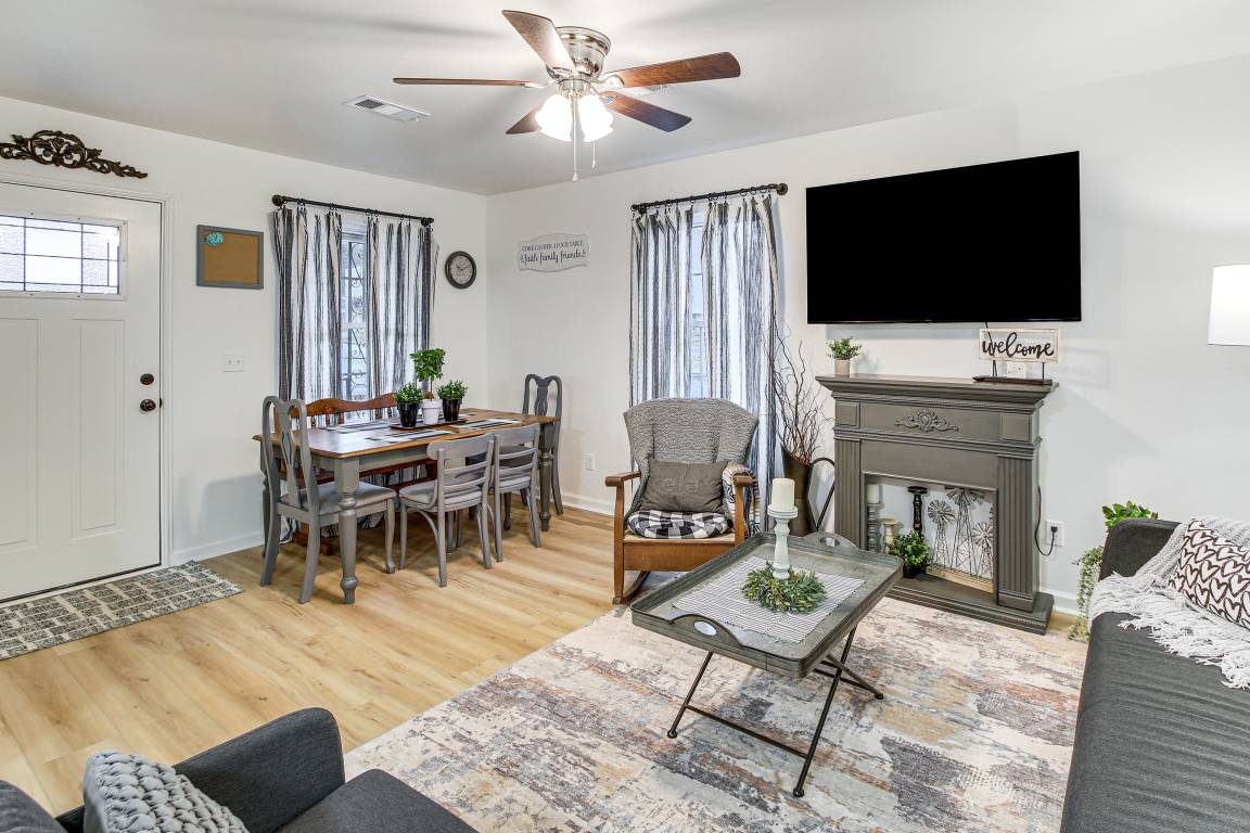 148 M² House ∙ 3 Bedrooms ∙ 6 Guests - Lake Hamilton, AR