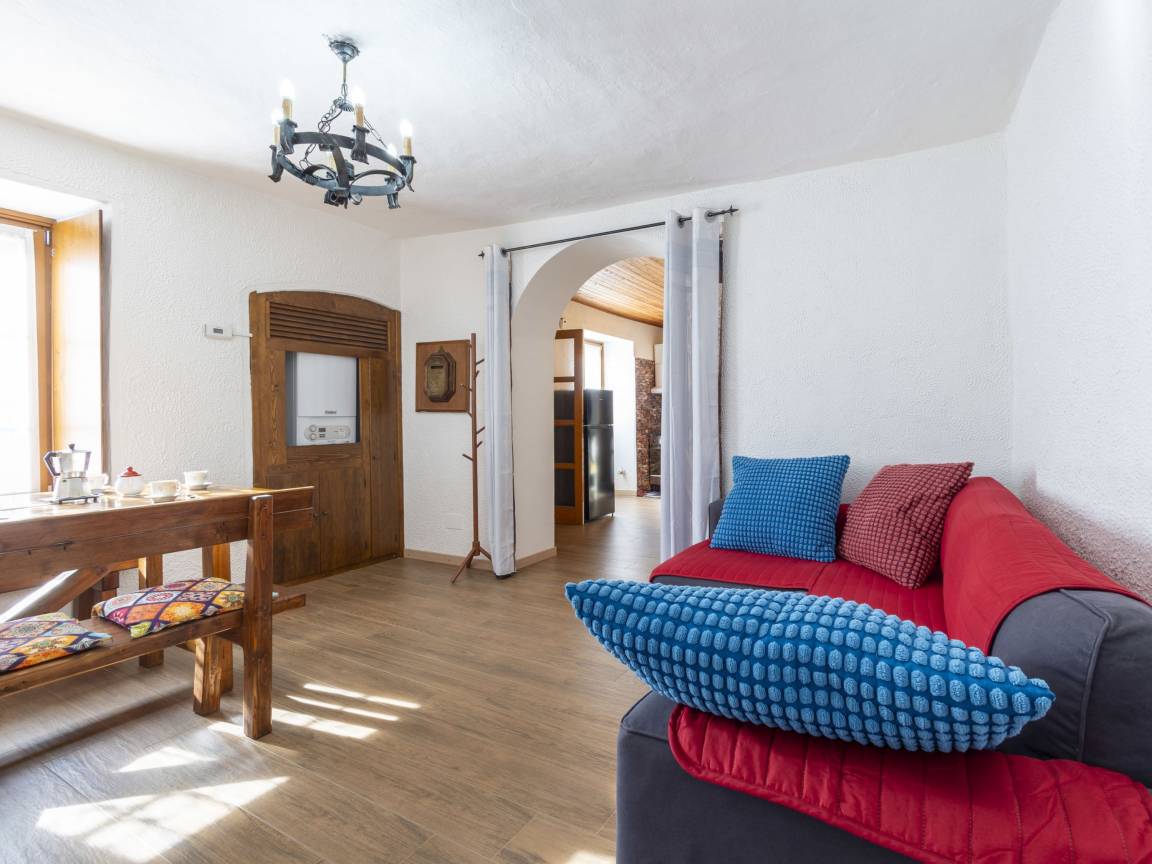 95 M² Maison De Vacances ∙ 1 Chambre ∙ 7 Personnes - Tirano