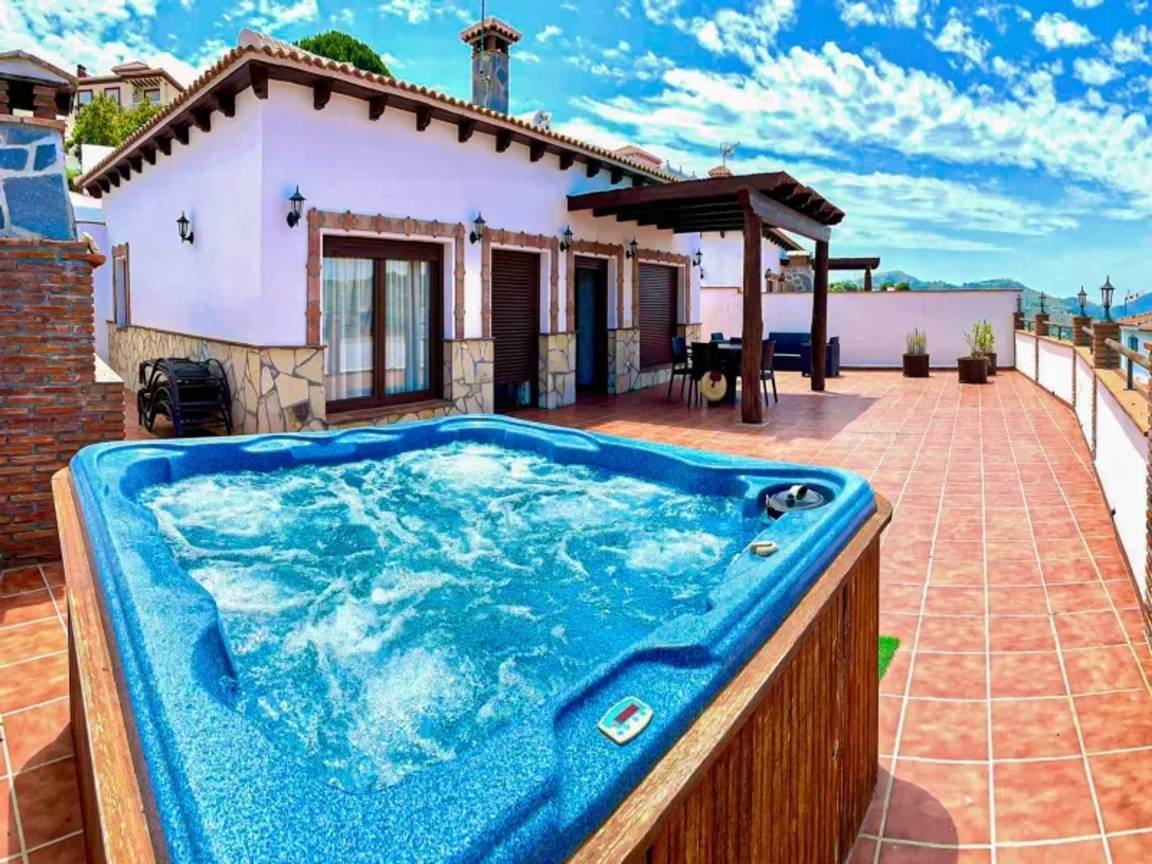60 M² Villa ∙ 2 Schlafzimmer ∙ 4 Gäste - Algarrobo, Spanien