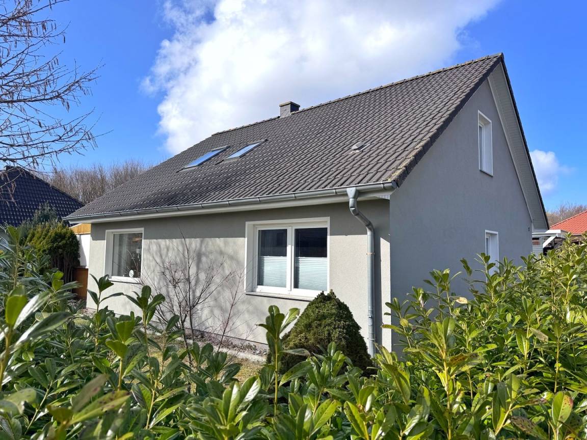 120 M² Talo ∙ 3 Makuuhuonetta ∙ 8 Vierasta - Sassnitz