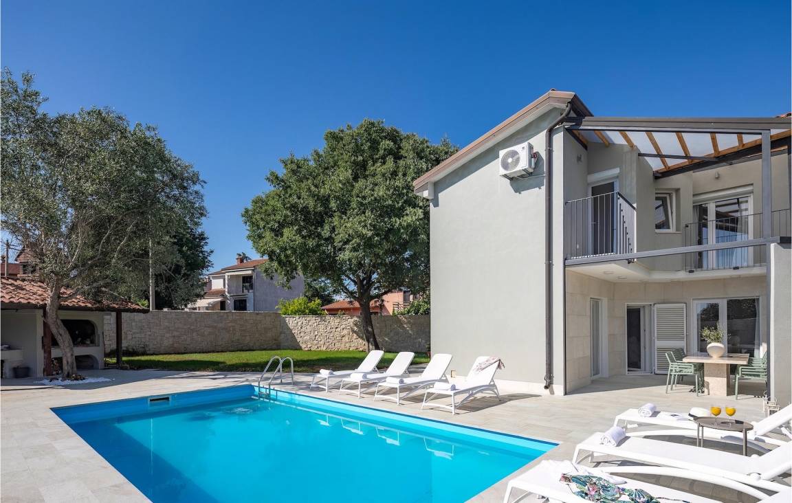 165 M² Ferienhaus ∙ 4 Schlafzimmer ∙ 8 Gäste - Novigrad